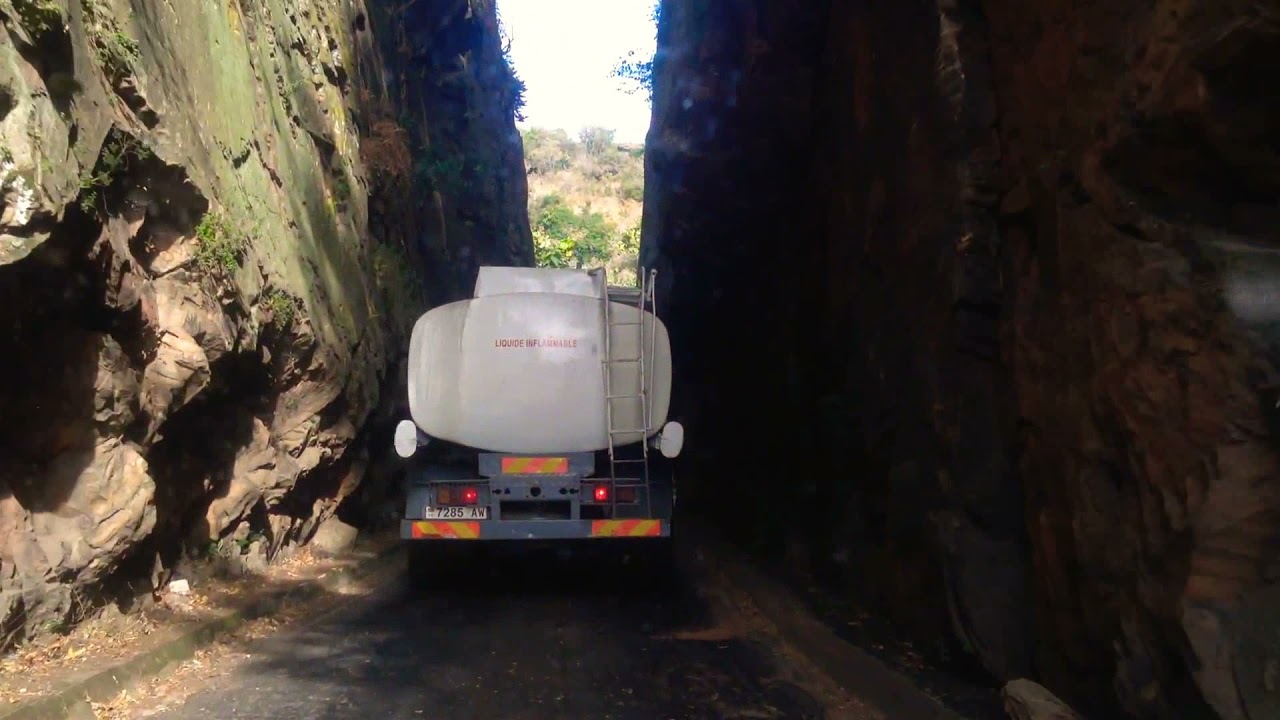 Faille d'Alédjo grand nord du Togo - YouTube