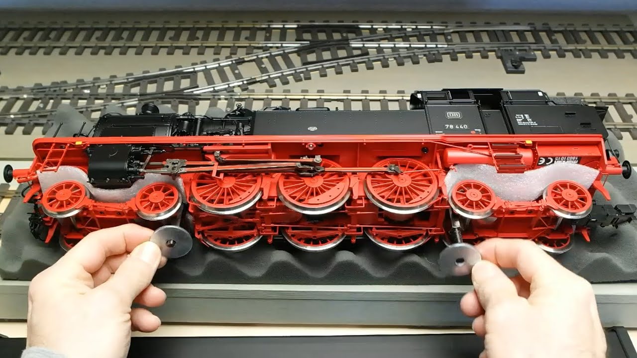 Unboxing Baureihe 78 Märklin 55077 Spur 1-Dampflok BR 78440 - 1:32 ...