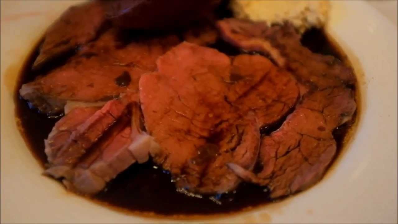 シンプソン・イン・ザ・ストランド ロンドンのローストビーフ Roast Rib of Scottish Beef at Simpson's ...