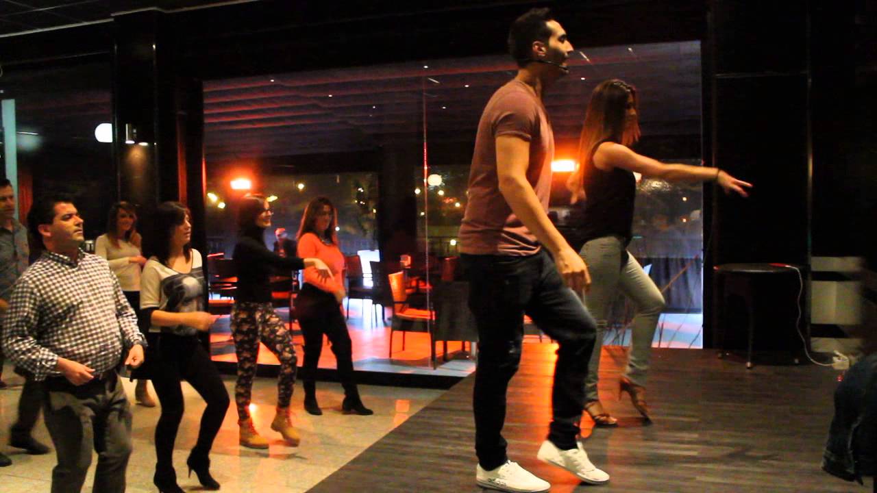 Clases de Ritmos Latinos en directo - YouTube