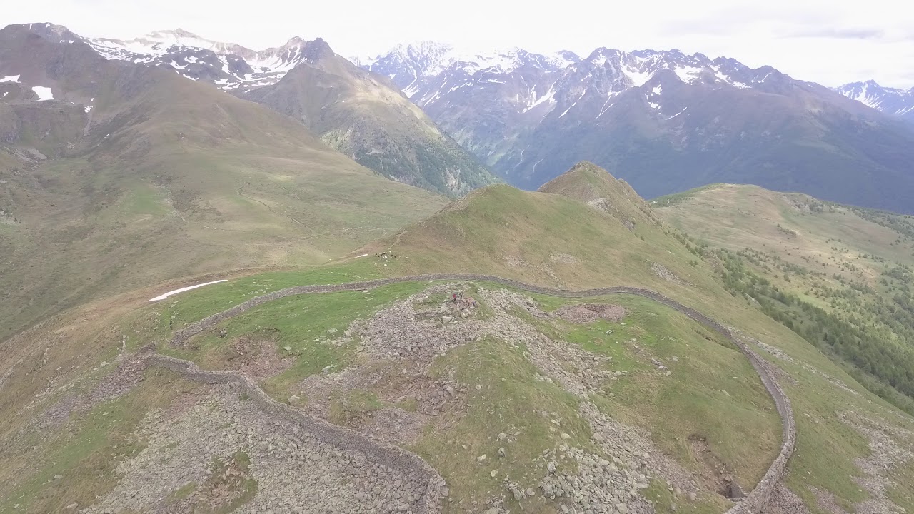 MONTE PAGANO: VISTA PANORAMICA DELLA CIMA CON LA FORTIFICAZIONE - YouTube