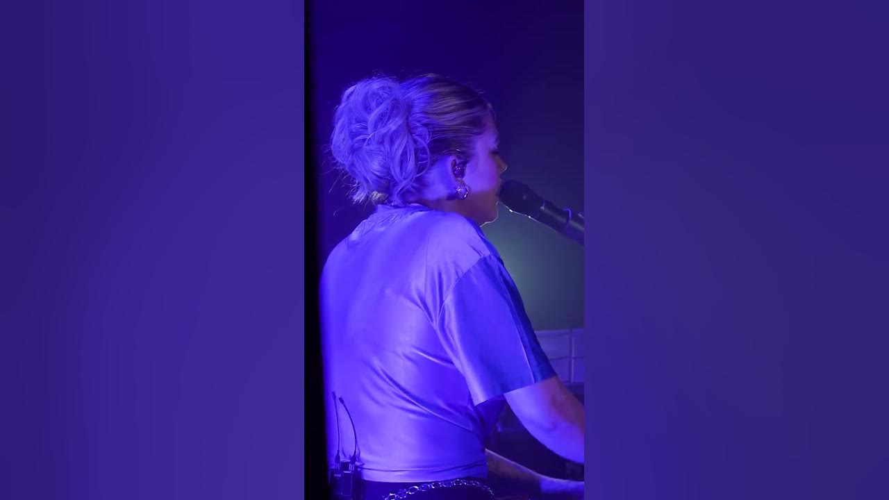 Louane - Le club des sentiments (Teaser officiel) - YouTube