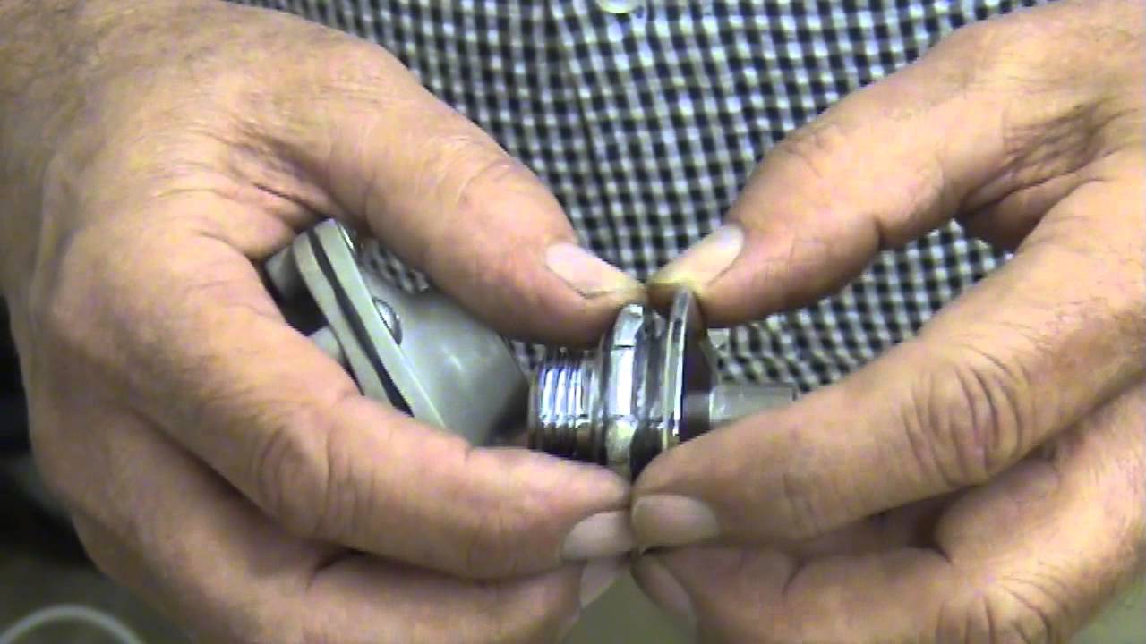 How the Pneumatic Button Works - YouTube