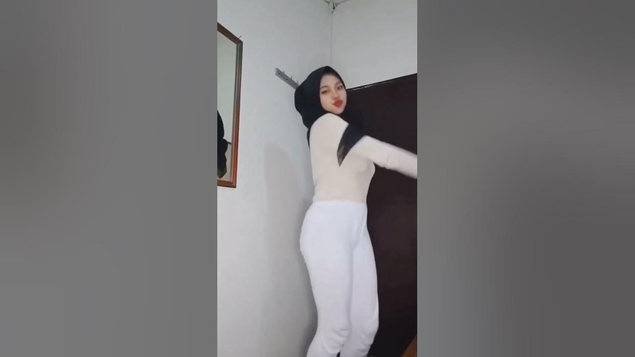 kumpulan tante lia hijab goyang - YouTube