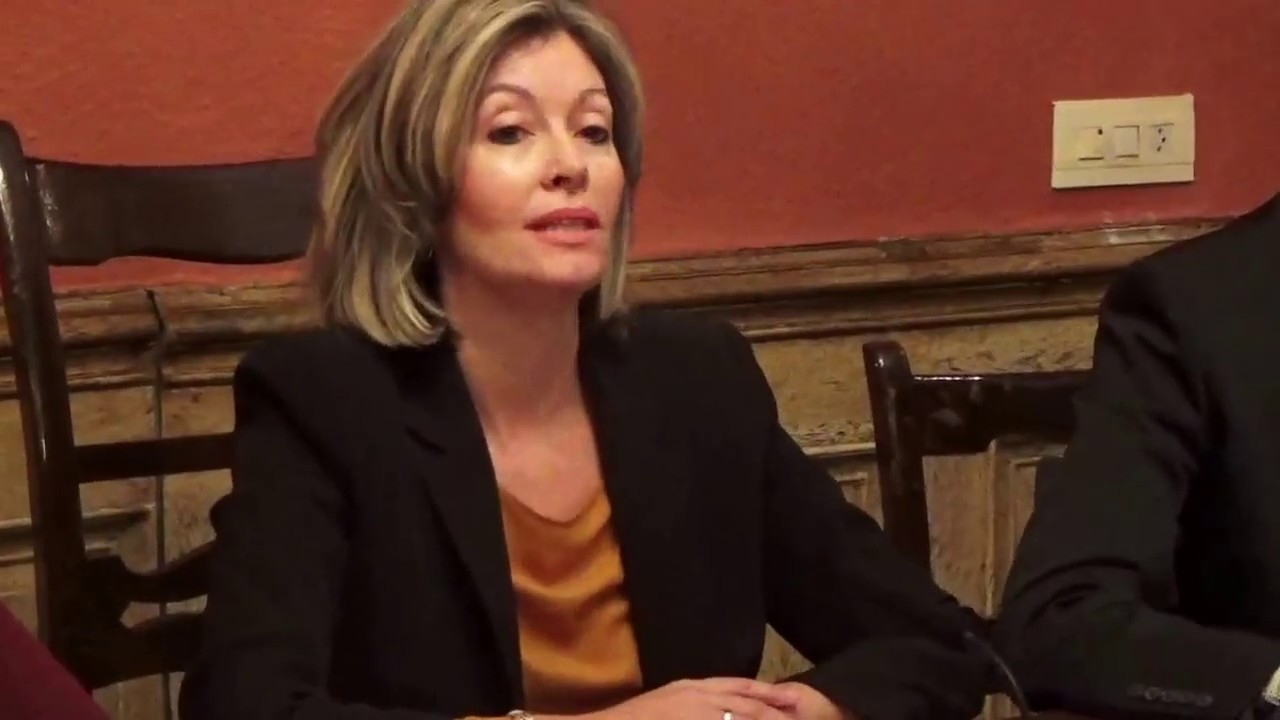 Primeras palabras de Esther Hortelano tras proclamarse alcaldesa de ...