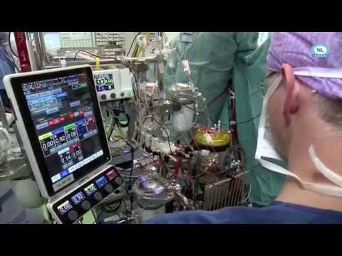 St Antonius neemt allernieuwste hart longmachine in gebruik - YouTube