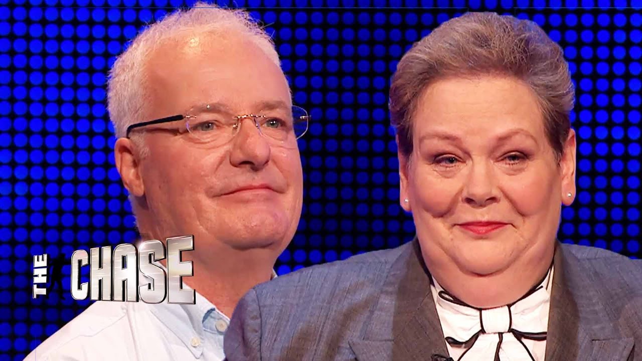 The Chase | James Goes Head-To-Head With The Governess For £3,000 - YouTube