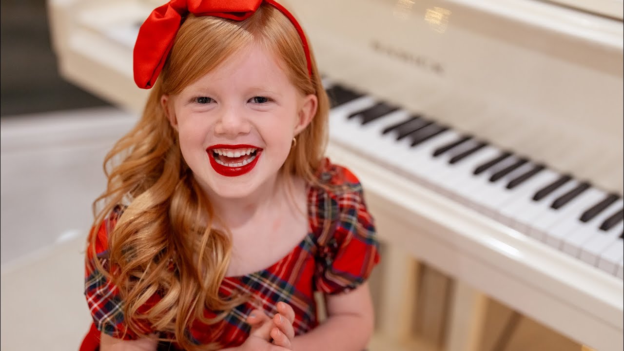 Away In A Manger Played Beautifully By A Young Pianist - Brielle Buck ...