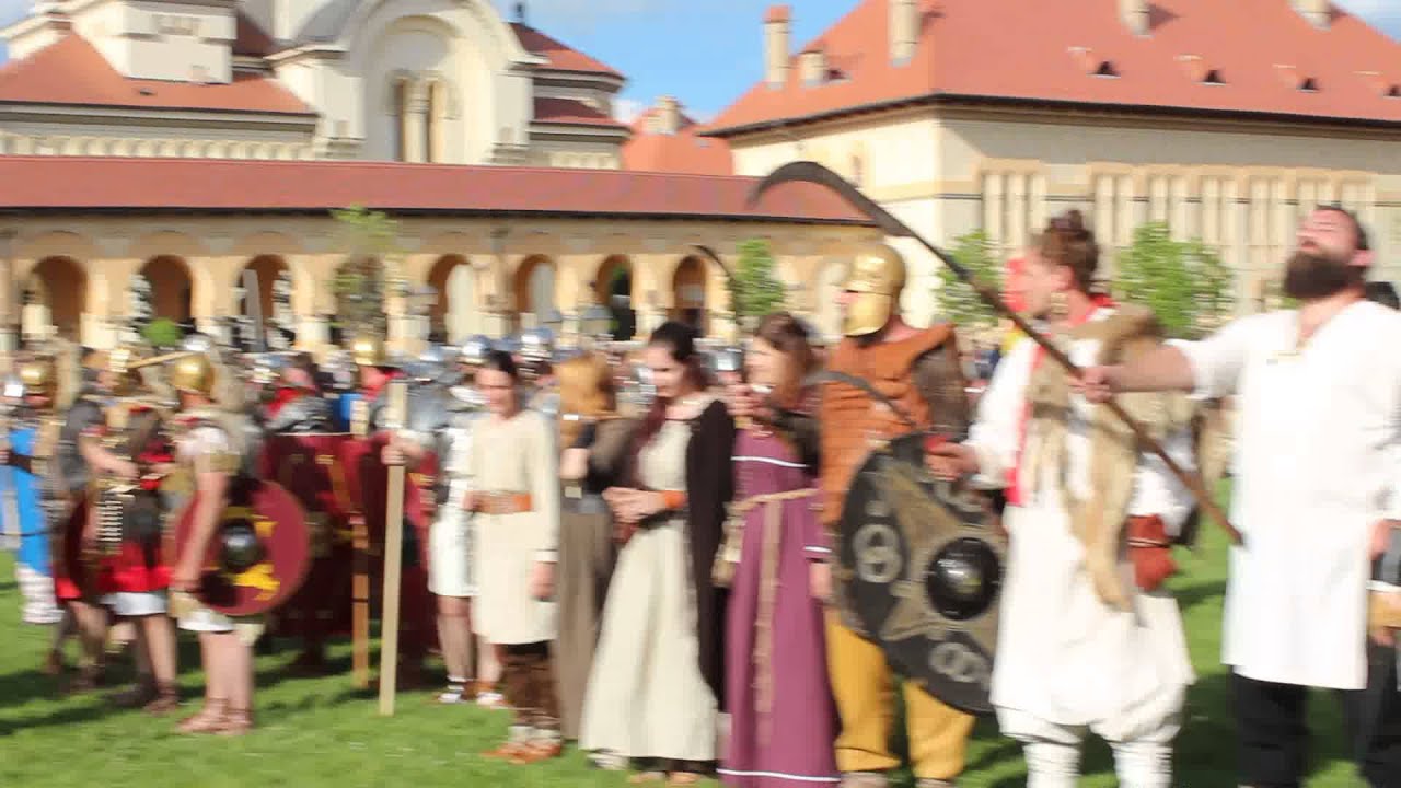 Alba24 Video: Festivalul Roman Apulum. Alba Iulia. Ziua II - YouTube