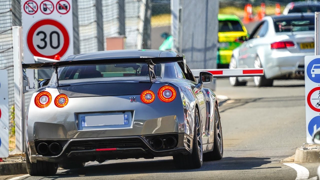 Nissan GTR 2012 - 7:26 BTG with traffic - YouTube