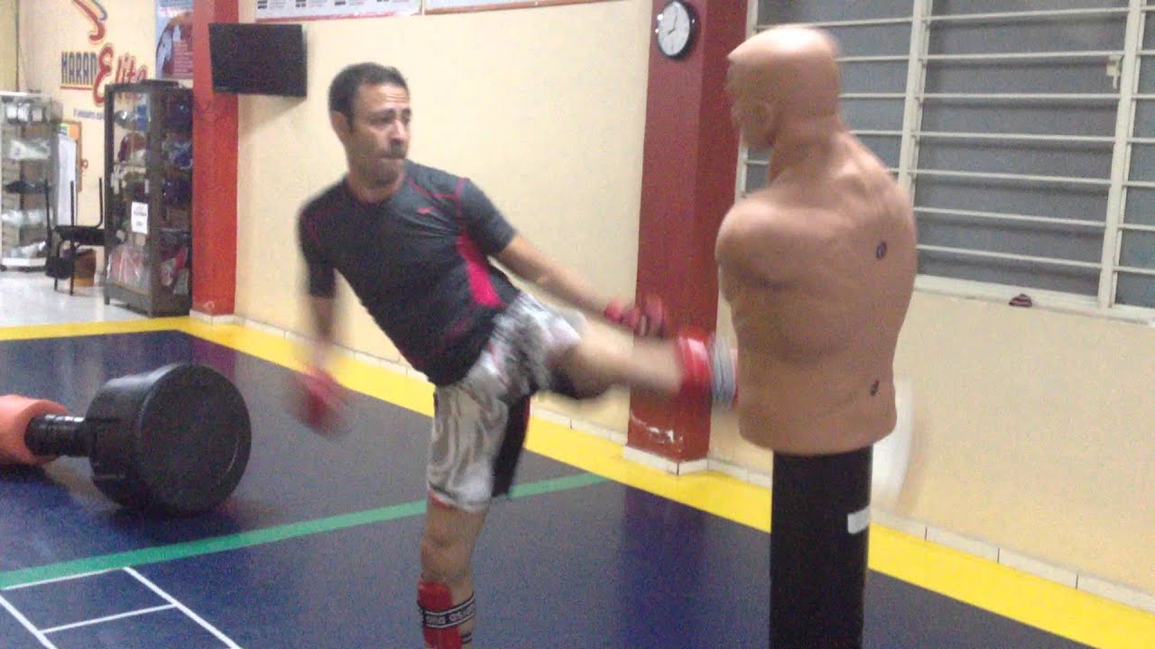 entrenamiento pateo 2 adversarios, taekwondo, kickboxing - YouTube