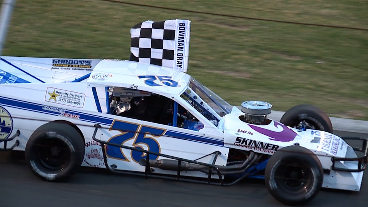 BOWMAN GRAY RACING - LEE JEFFREYS GETS 2ND MODIFIED WIN OF 2024 - YouTube