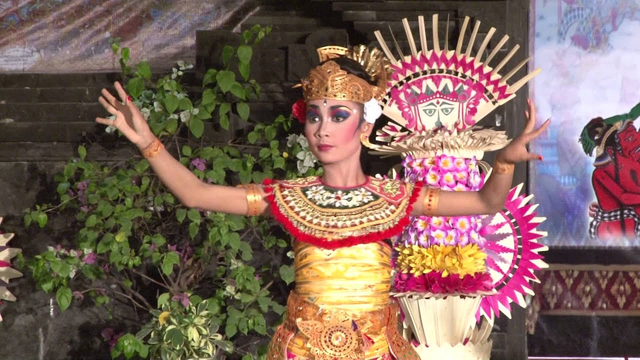 Tari Margapati - Cipt. Nyoman Kaler - YouTube