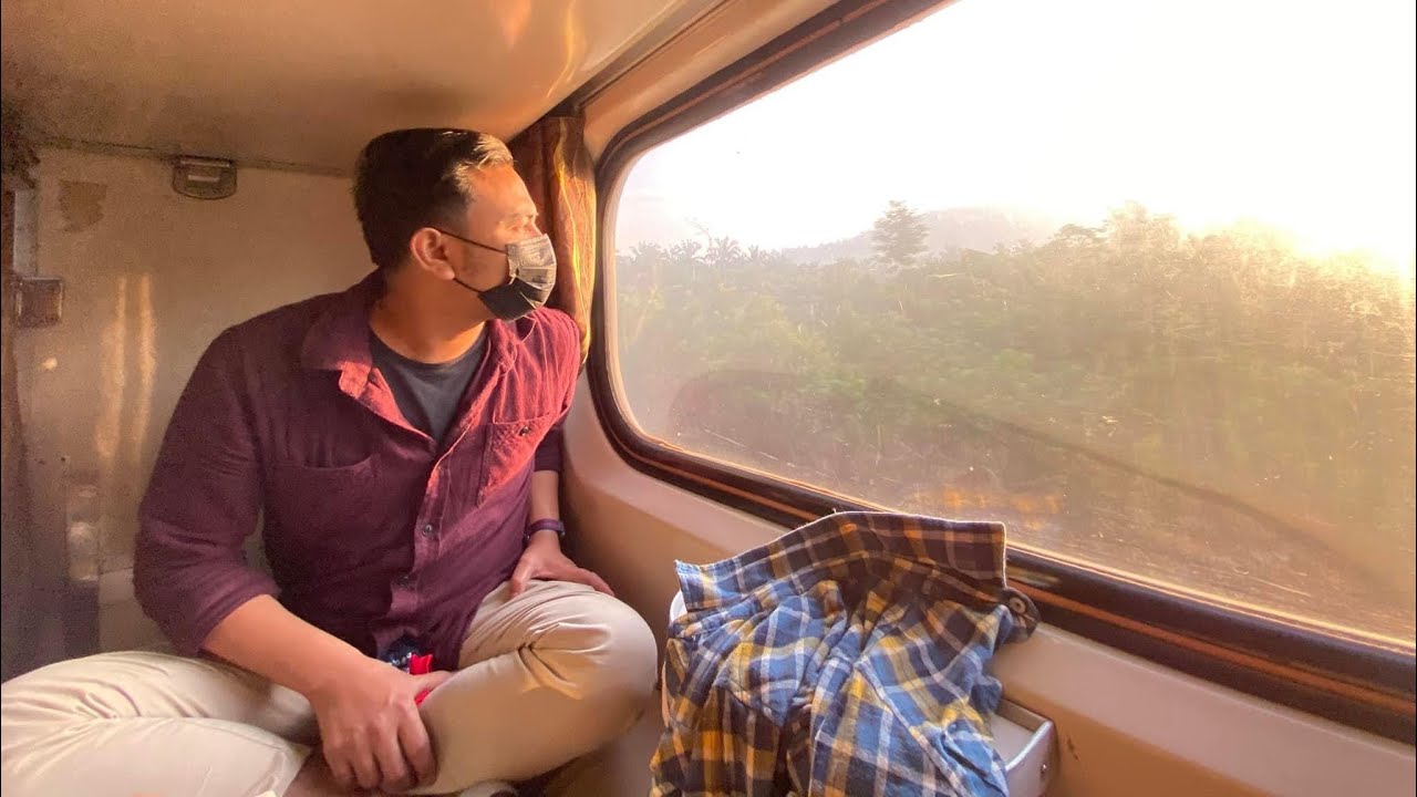 Malaysia jungle railway to Dabong syokk gila (sleeper train) - YouTube