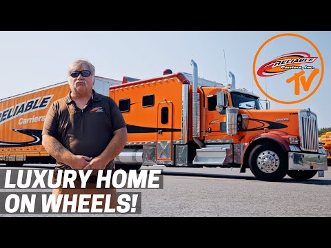 How Car Hauler Lives on the Road! Inside Truckers Custom 156\
