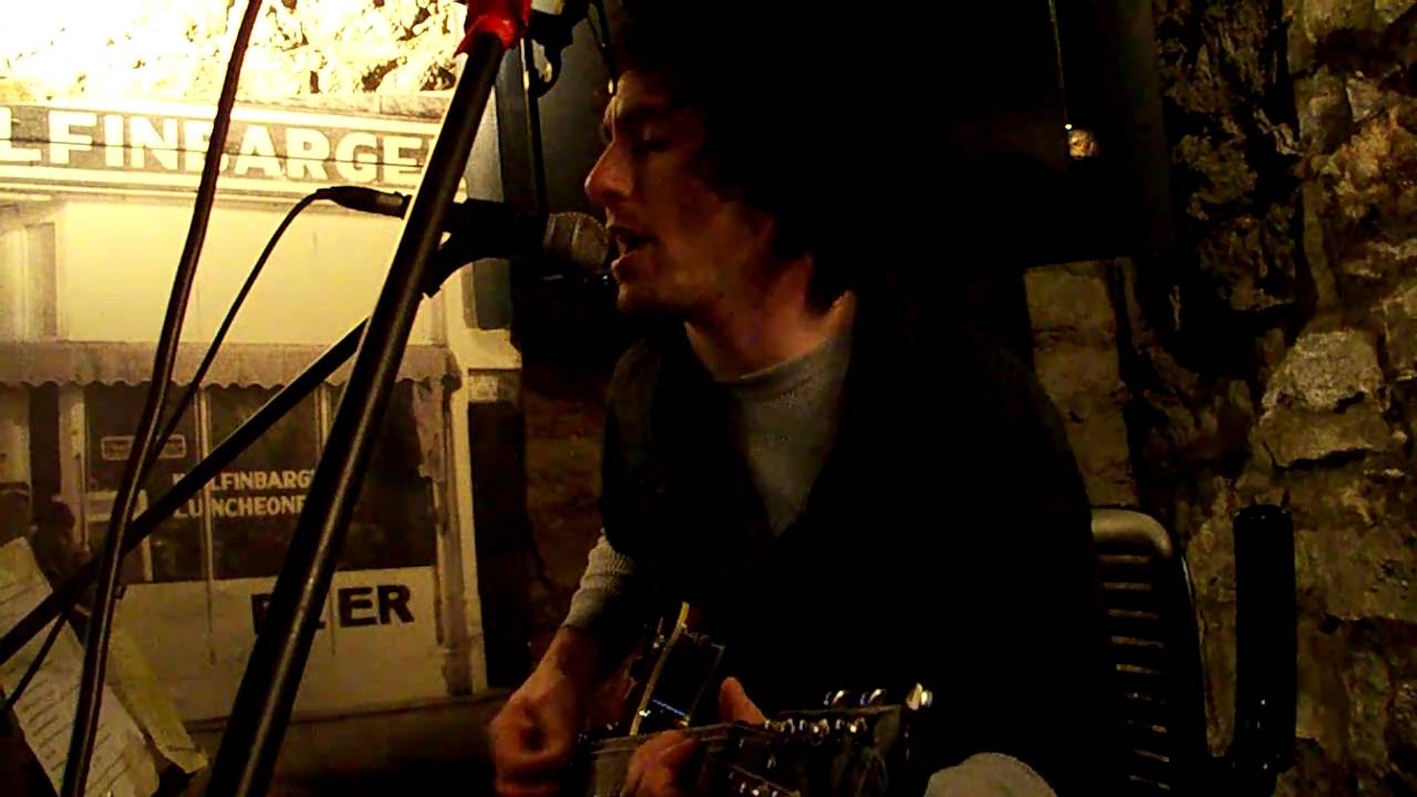 Kelly Cecil playing Hoochie Coochie Man and You Shook Me at Sams Cellar ...