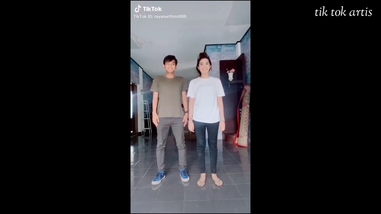 TIK TOK ~RAYA KITTY - YouTube