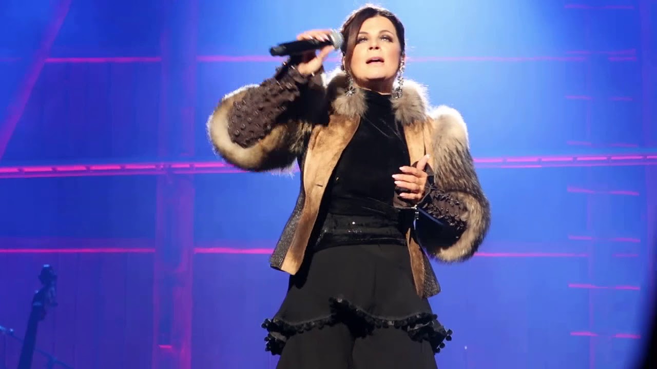 Carola Julkonsert del 2 - YouTube