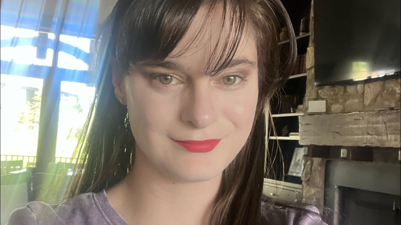 Healthy Breakfast, Glam Plans & Skincare Chaos 🥣💄 | Makeup + Messy Girl ...