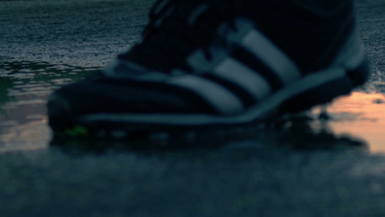 shoe stepping in puddle in slow motion fyFMRBzd - YouTube