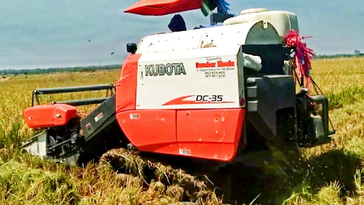 Kubota Dc 35 - operator Uye - YouTube