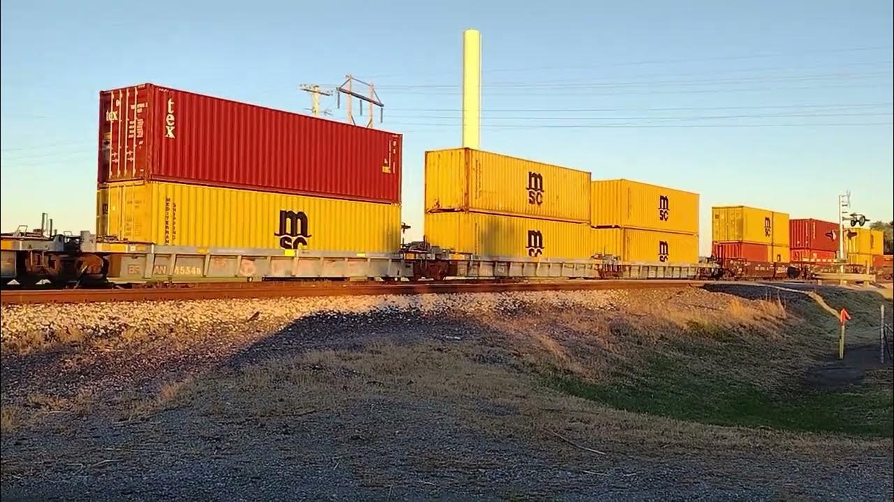 Union Pacific stack west EMD 9102 1 DPU - YouTube
