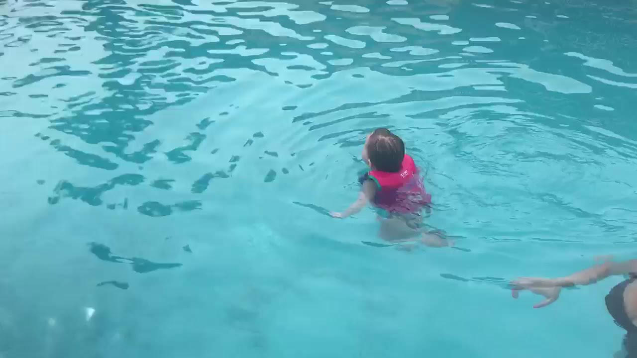 Izzy Swimming LBK March 2018 - YouTube