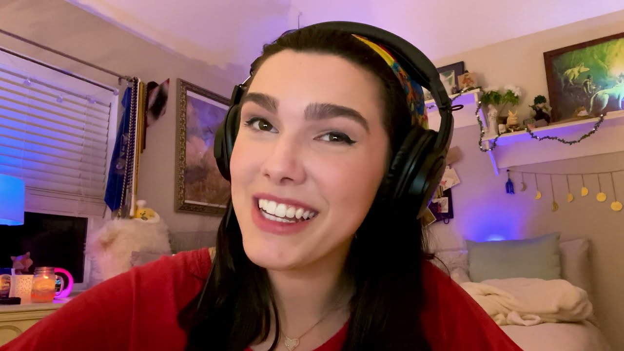 Rae Tries To Be A Twitch Streamer - YouTube