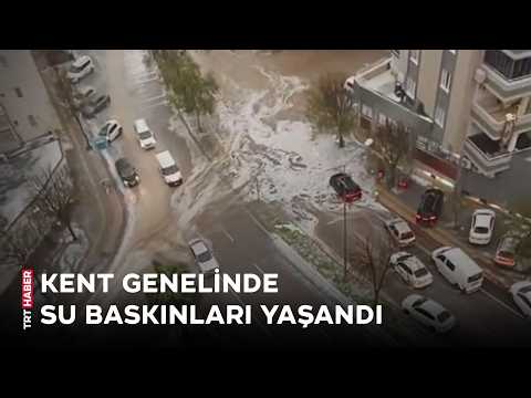 Adana'da sağanak etkili oldu