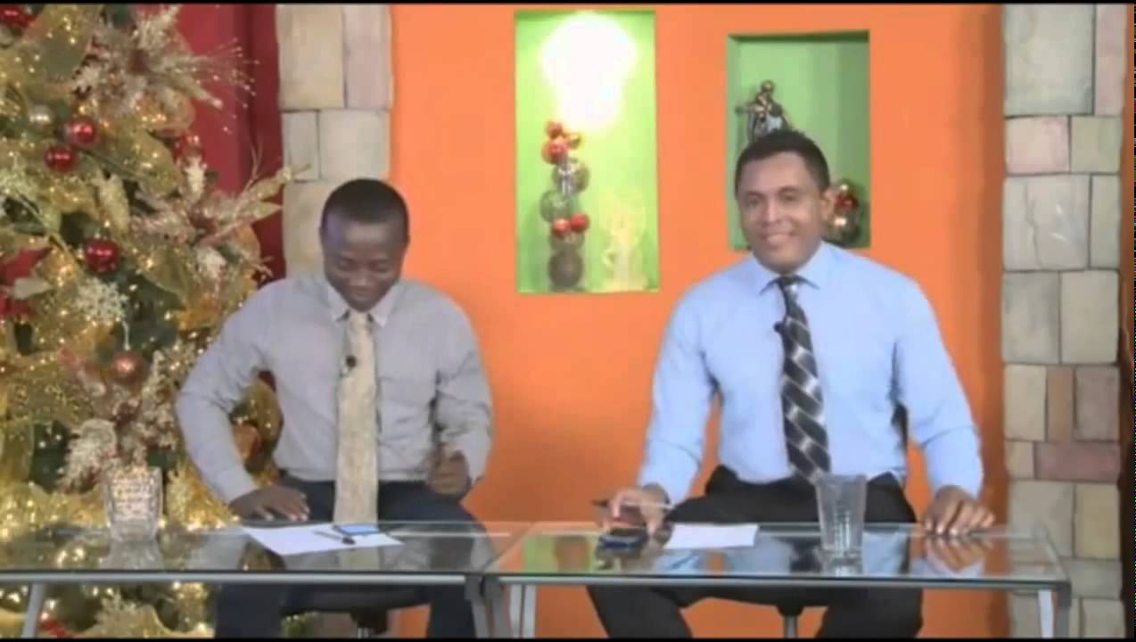 Invisible elf move glass in a live tv program - YouTube