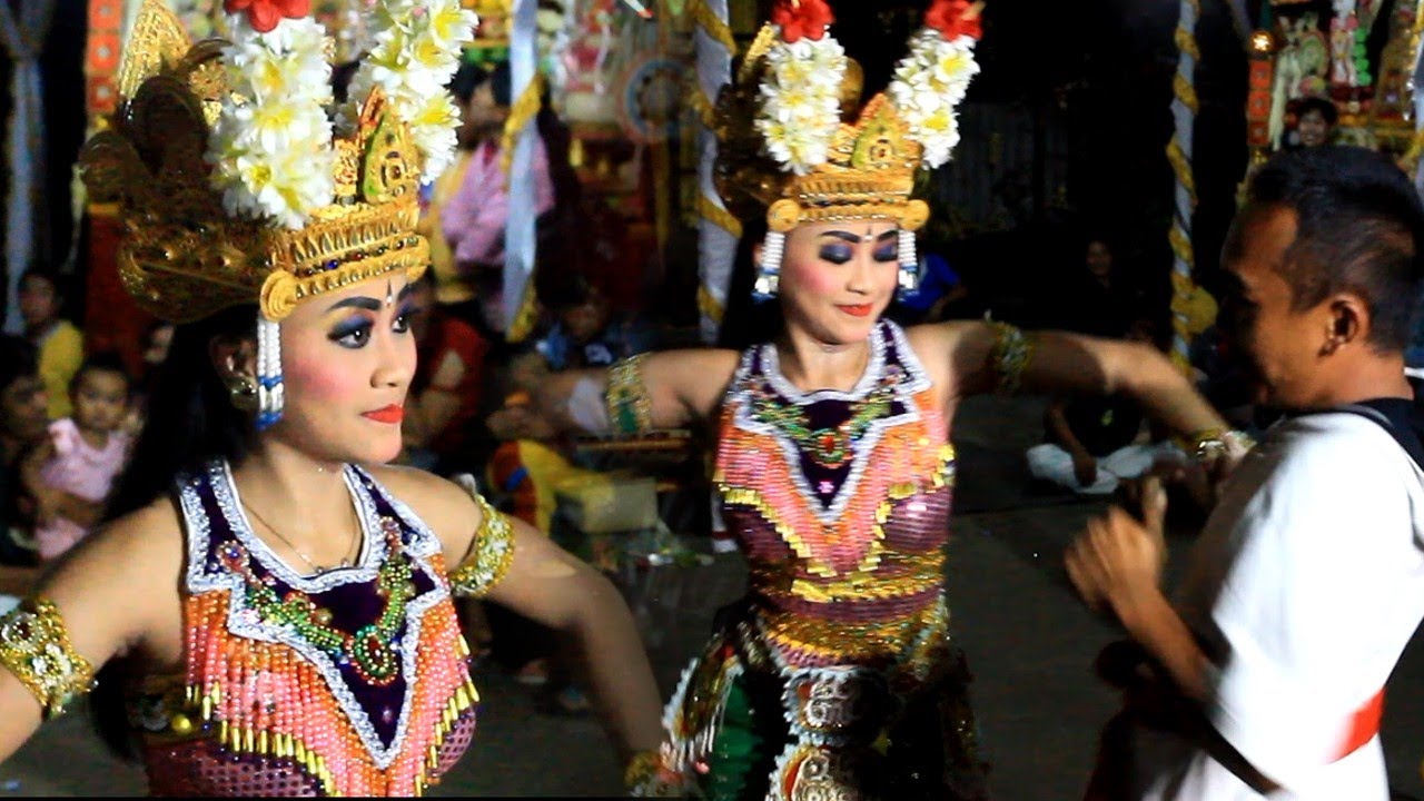 Neng Wulan di Acara Nikahan - YouTube