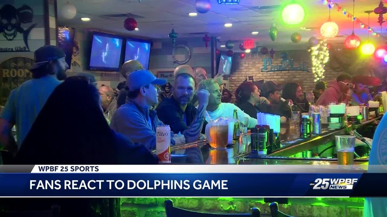 Dolphins fans cheering on Fins at sports bars - YouTube