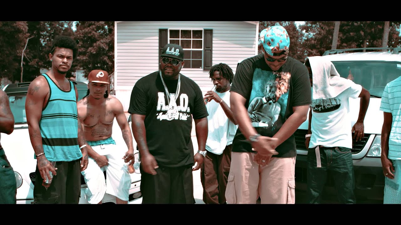 Paul Bunyun - Everyday Grind ft Nuckles (Music Video) - YouTube