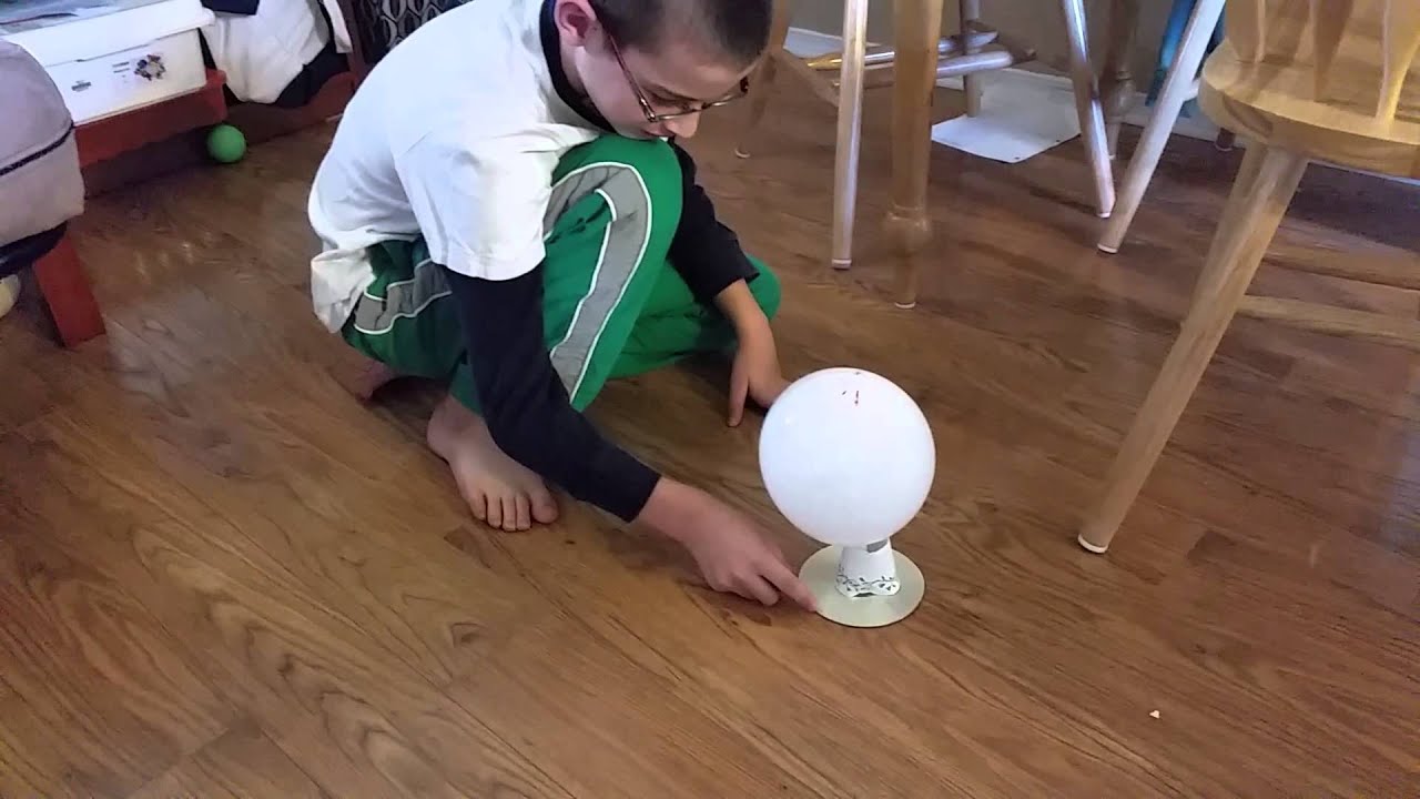 Isaac's simple hovercraft - YouTube