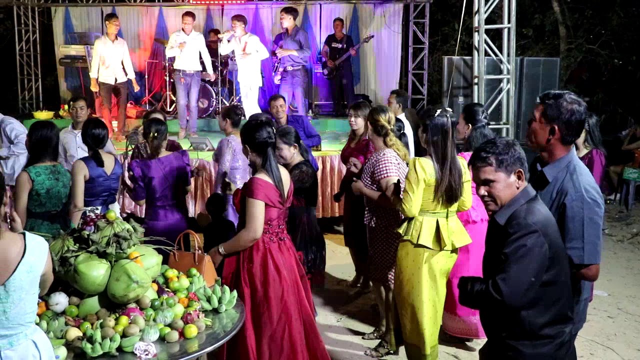 Cambodian Dancing ,style khmer concert in wedding dance 2019,Rangkasal ...