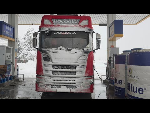 2026 - 5 YOĞUN KARDA TIR SÜRME. YOLLAR KAPANDI.(12/01/2026)