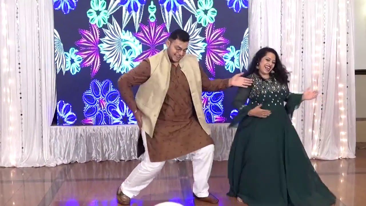Ghagra | Sangeet performance | couple dance - YouTube