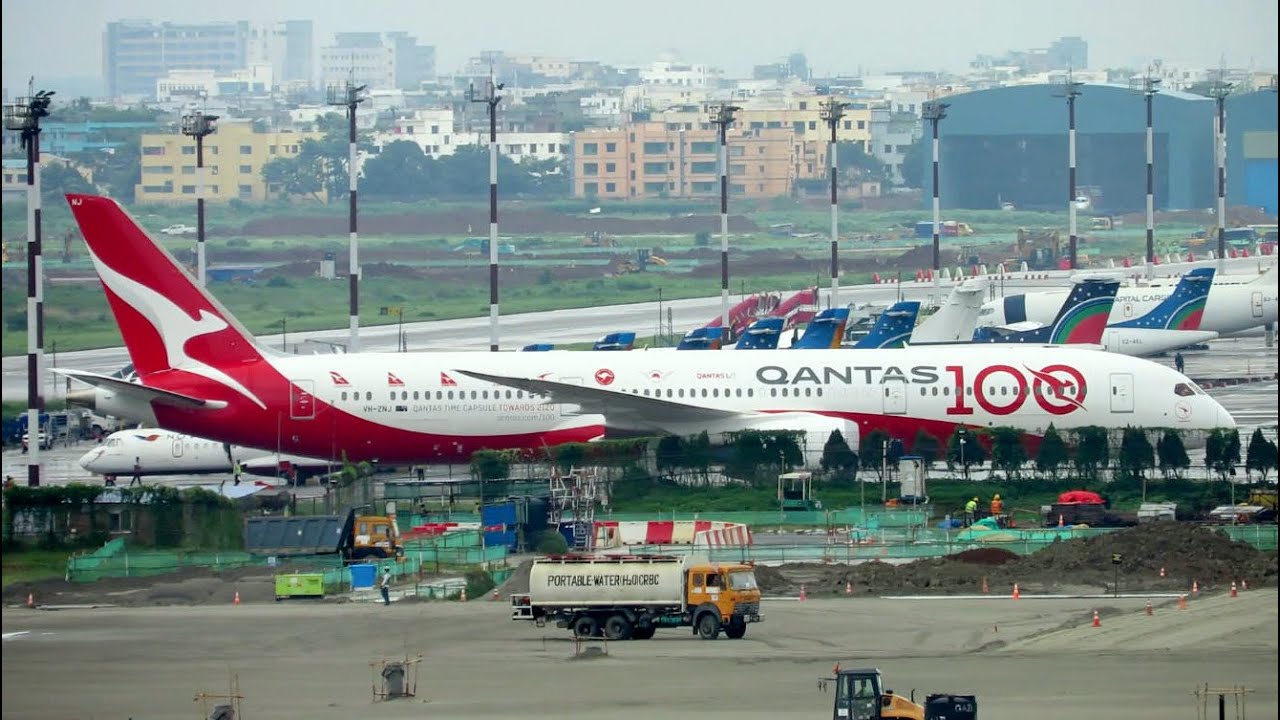 Qantas first ever flight to Dhaka - YouTube