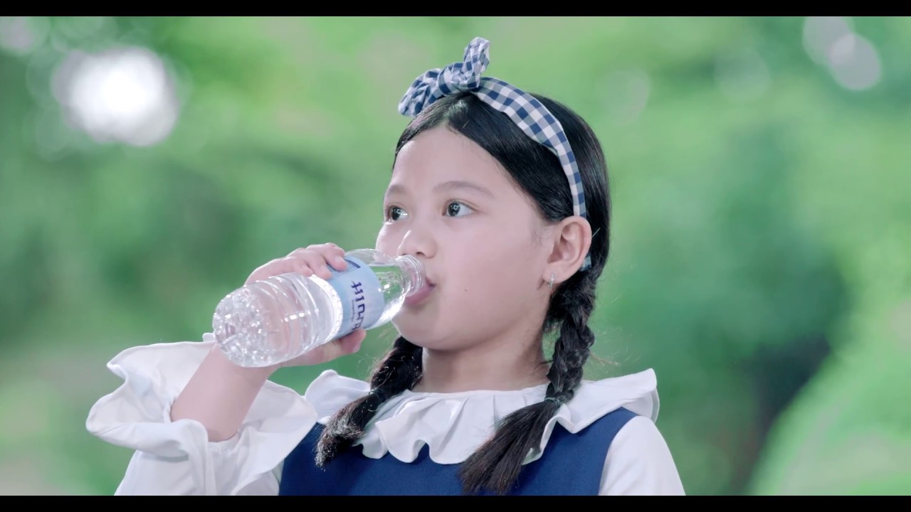 អរុណា ទឹកធម្មជាតិកម្ពុជា - Aruna Cambodia's natural water - YouTube