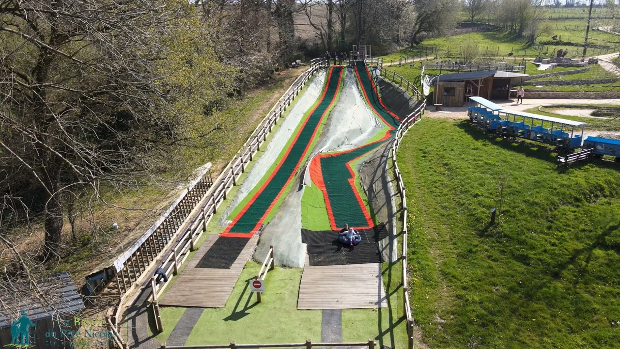 Un parc de loisirs en pleine nature ! - YouTube