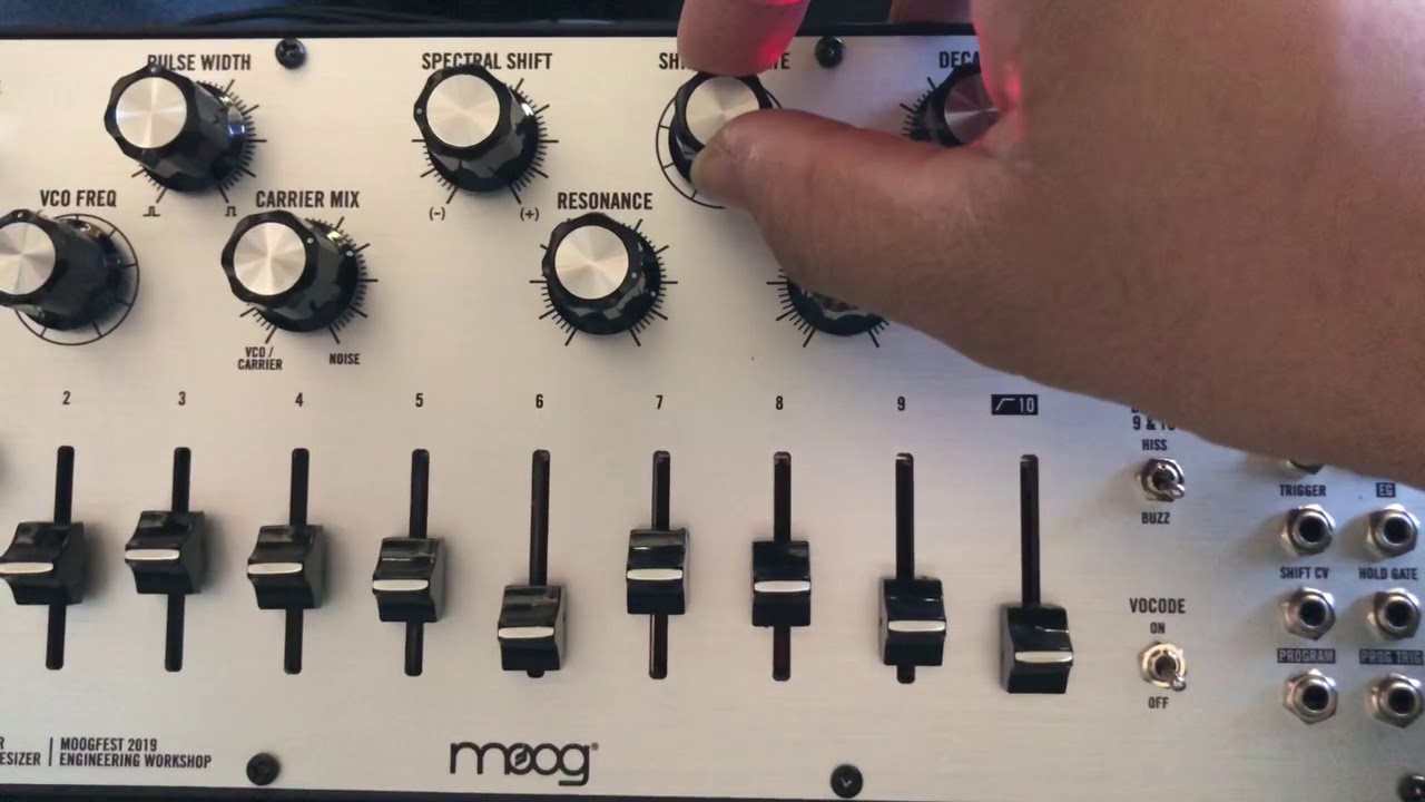 Moog Spectravox First Look - YouTube