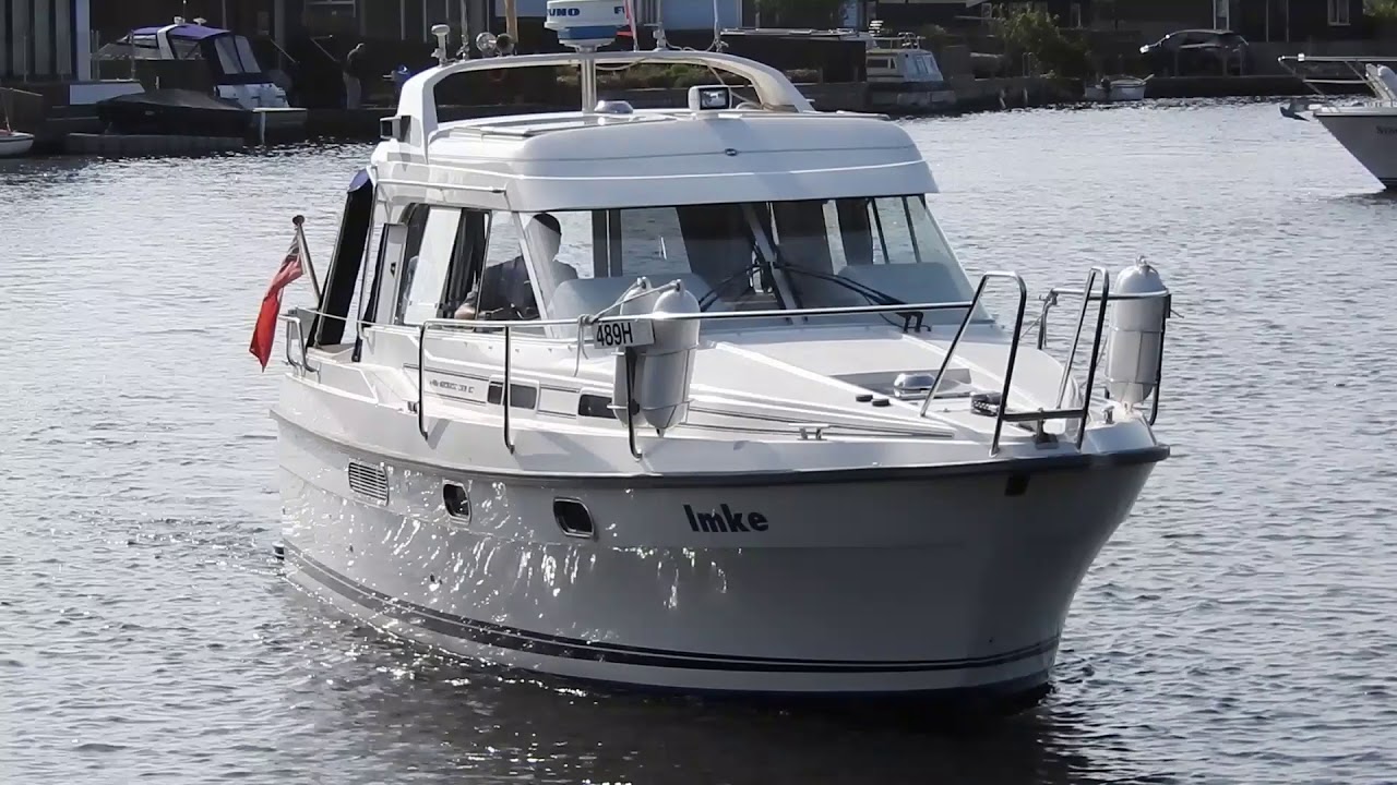 1996 Nimbus 31C - YouTube