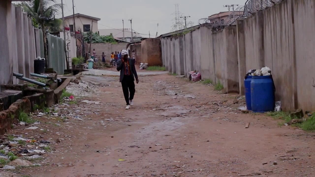 Yaba left ....MR TALK PERFORMANCE - YouTube