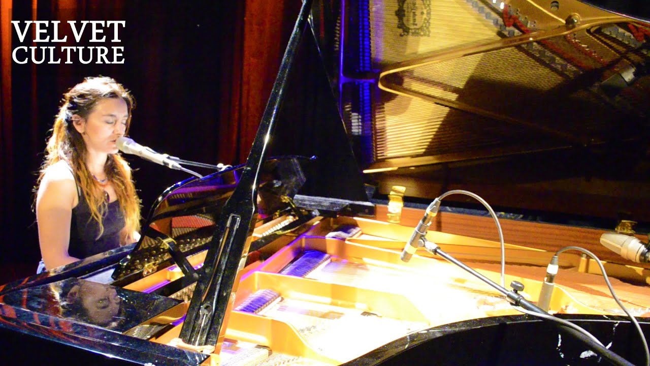 Ep6: A Performance by Linah Rocio :: Switzerland | Velvet Culture - YouTube