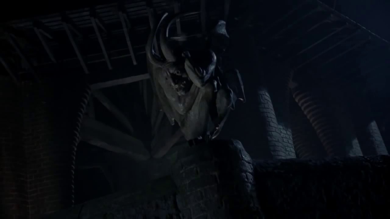 Batman loves grappling hooks - YouTube