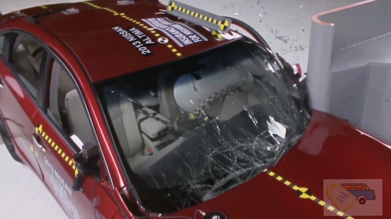 Nissan Altima crash test - YouTube