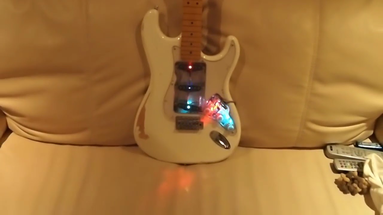 Realtonecustompickup Pickguard Strat SSS Transparent LED Project - YouTube