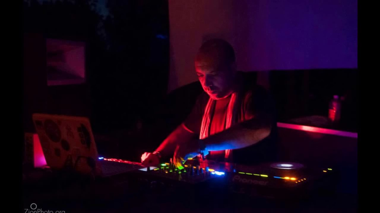 Tengri Psychedelic On Chill Mix (2013) - YouTube