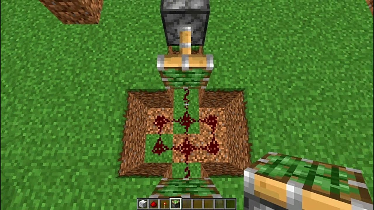 How to Make "Sensor Door" in Minecraft - YouTube