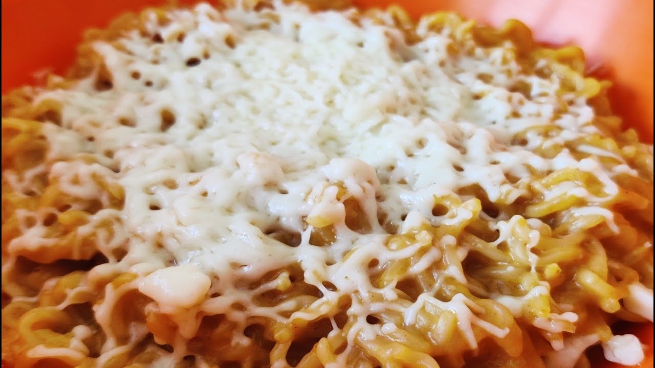 Street Style Cheese Maggi Recipe | Cheesy Instant Noodles | Lockdown ...